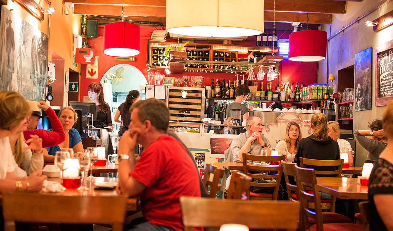 Basic Bistro - Resa Tips Video Foto Reseskildring Basic Bistro | LimeWave